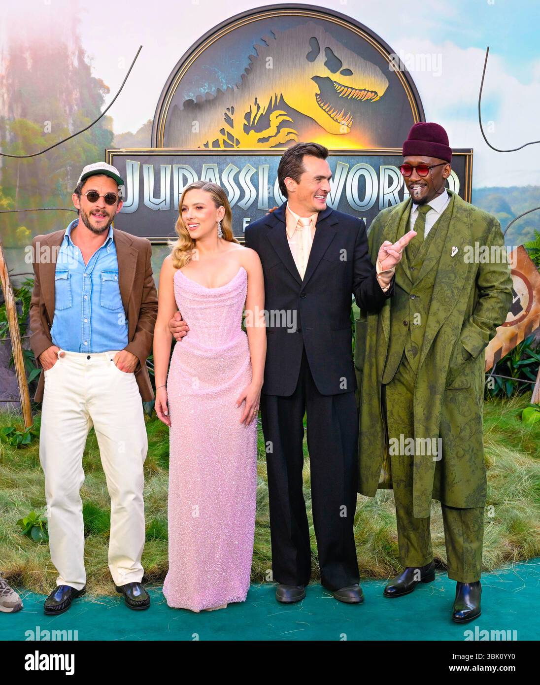 Jonathan Bailey, Scarlett Johansson, Rupert Friend, Mahershalalhashbaz ...