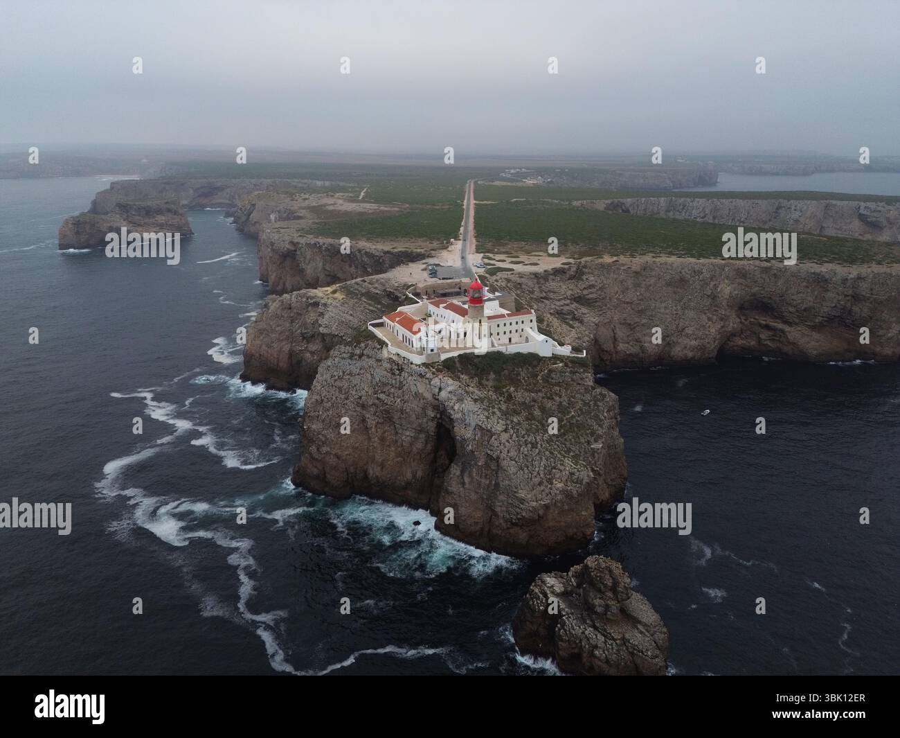 Algarve striking cliffs hi-res stock photography and images - Alamy