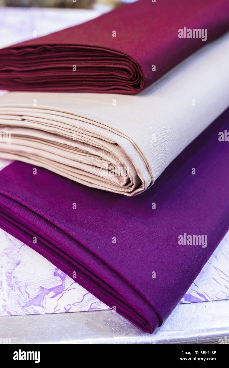 Bolts of fabric hi-res stock photography and images - Alamy