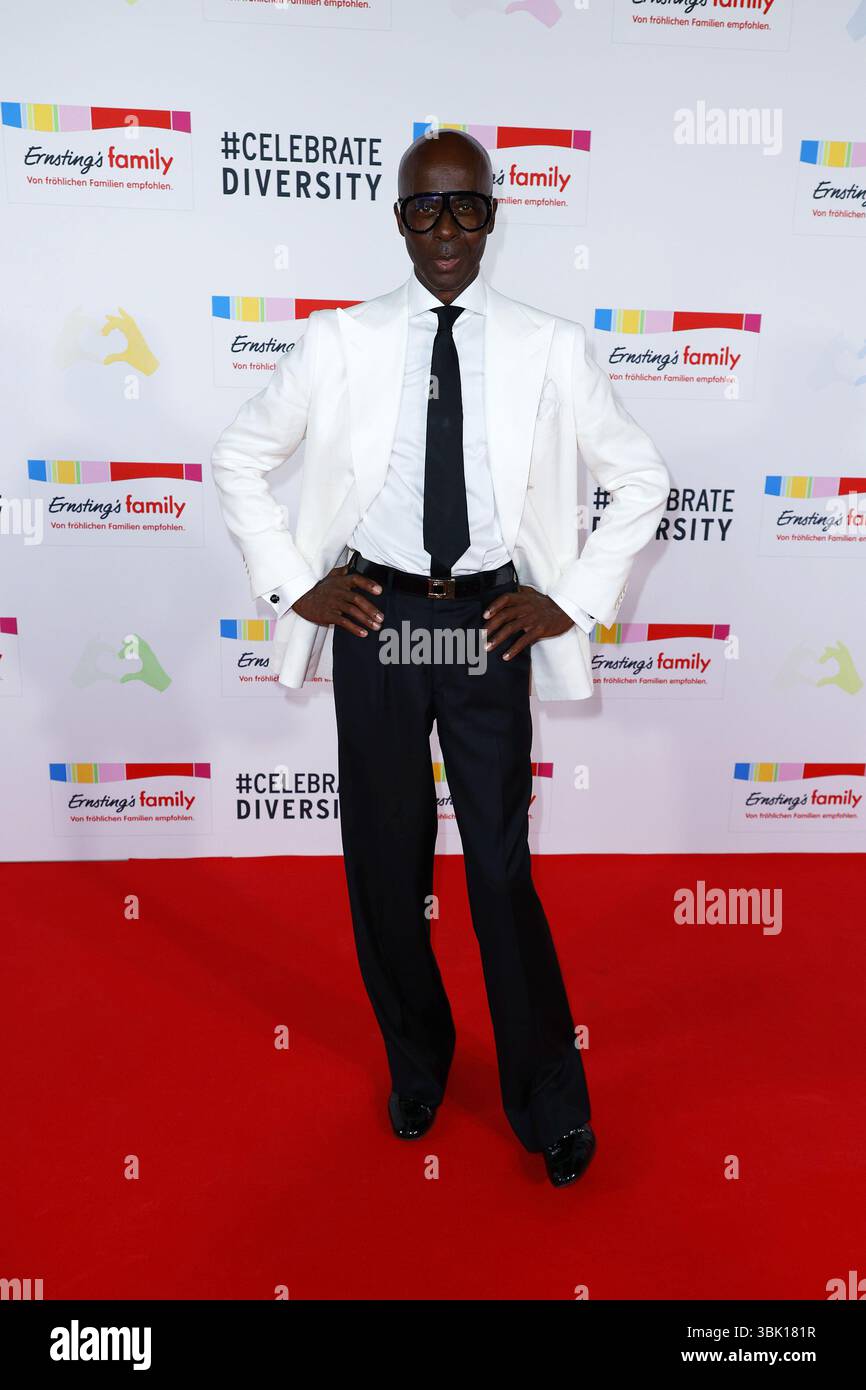 Bruce Darnell bei der Ernstings Family Celebrate Diversity Fashion Show ...