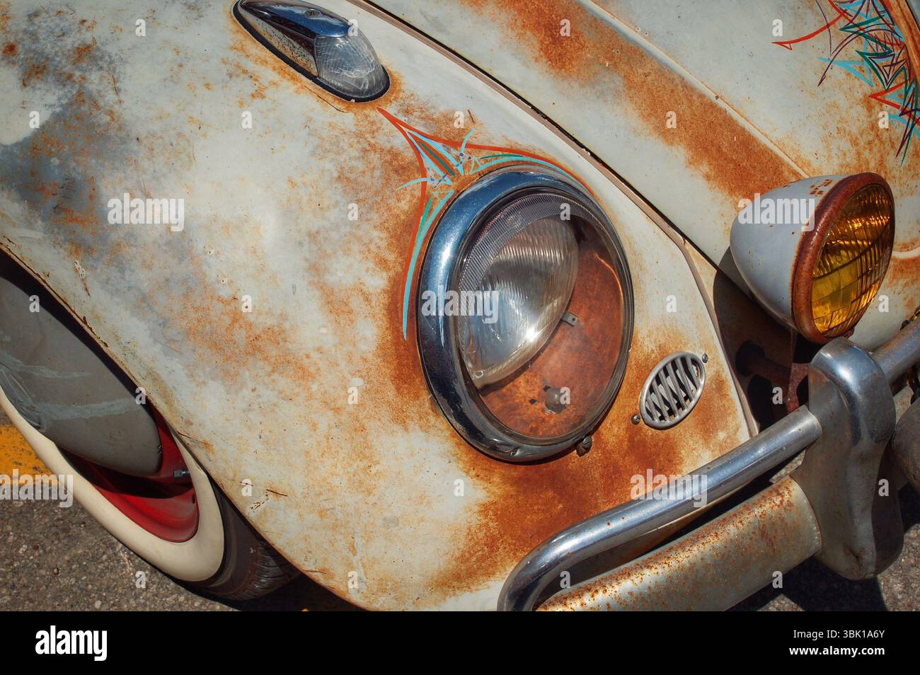 Front fender and headlight of a Vintage Volkswagen Beetle with patina ...