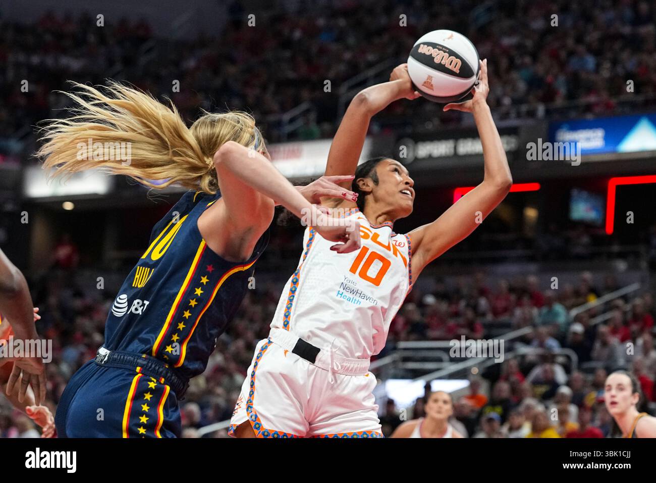 Connecticut Sun forward Olivia Nelson-Ododa (10) shoots in front of ...