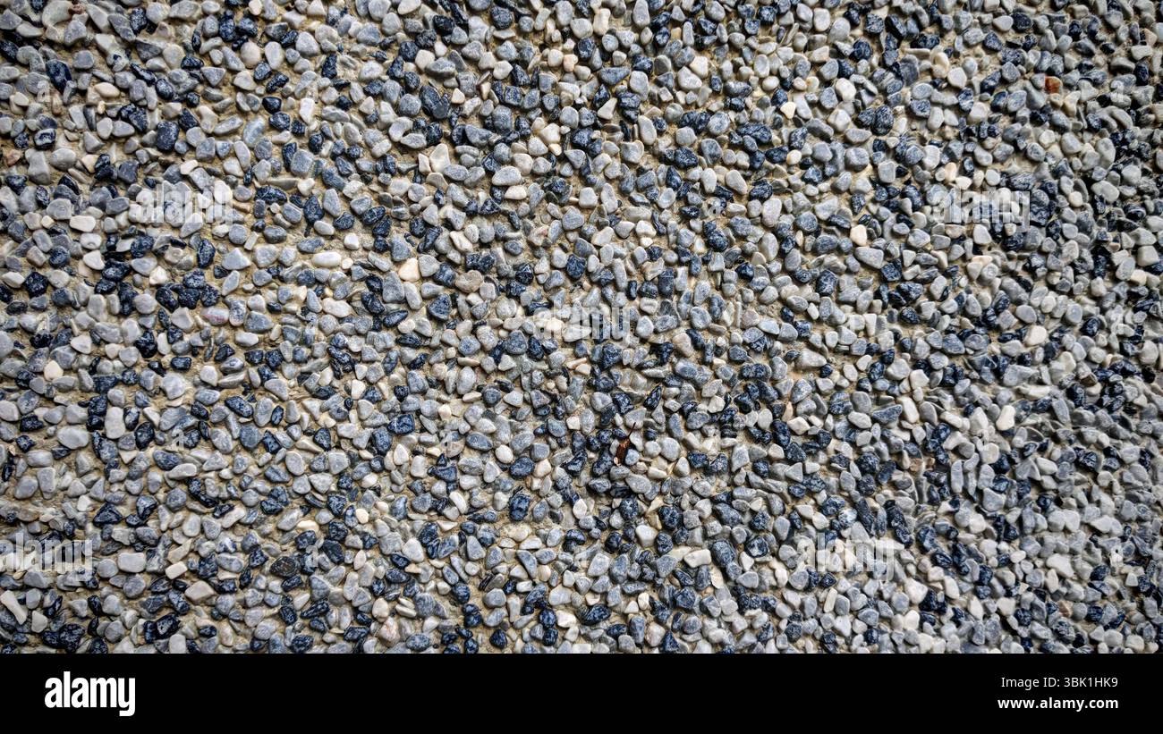 Pebbledash hi-res stock photography and images - Alamy