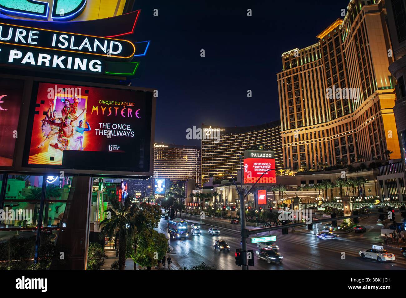 Wynn resort busy hi-res stock photography and images - Alamy