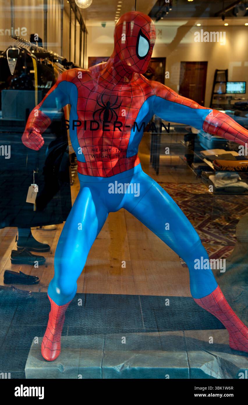 American comic book store in japan hi-res stock photography and images ...