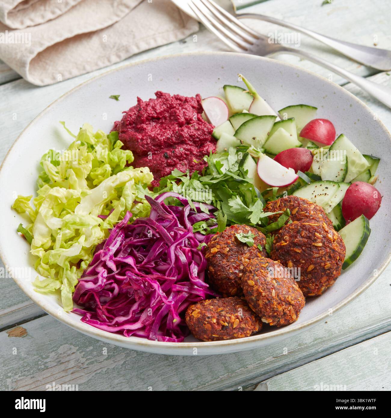 Beet and falafel combo hi-res stock photography and images - Alamy