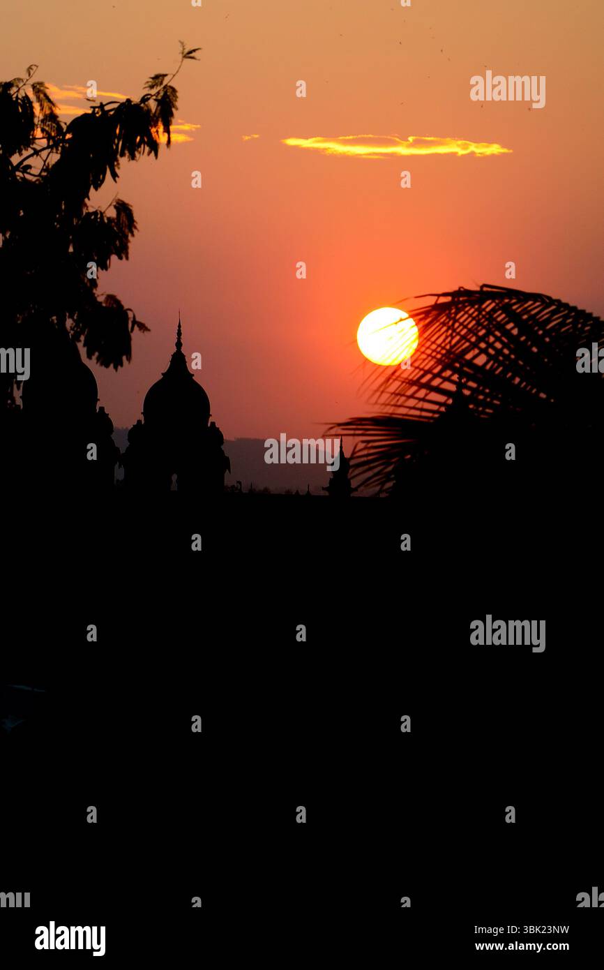 Sunset at The New Palace, built in black polished stone and took 7 ...