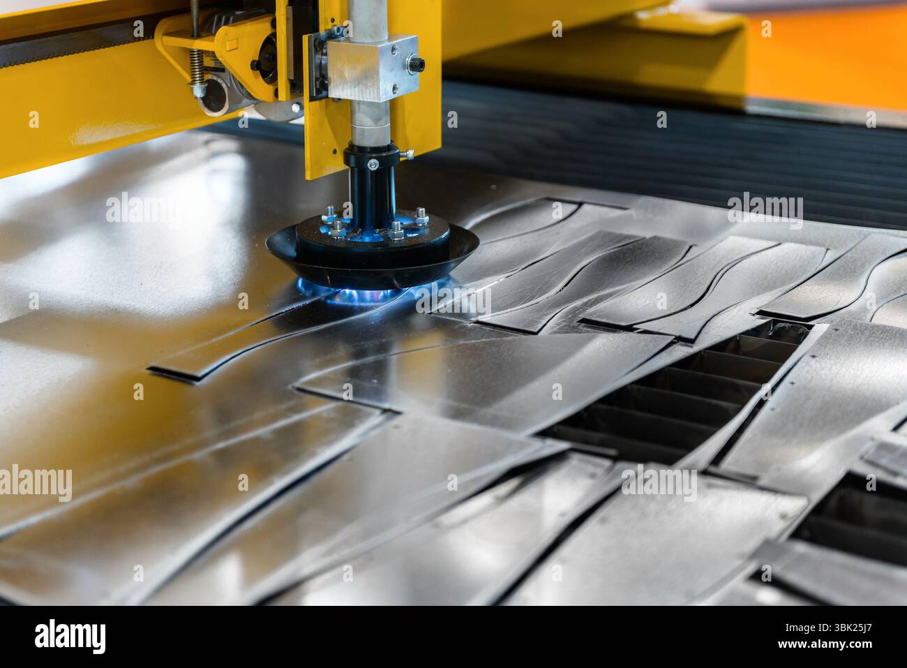 Laser plasma robotic welding machine hi-res stock photography and ...
