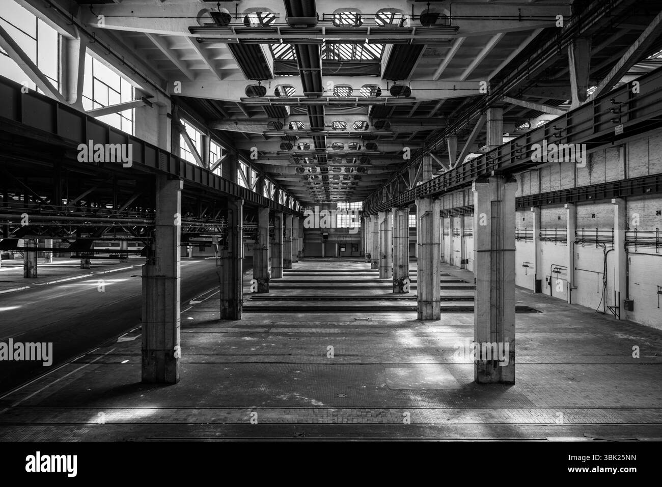 Industrial construction heavy vehicle Black and White Stock Photos ...