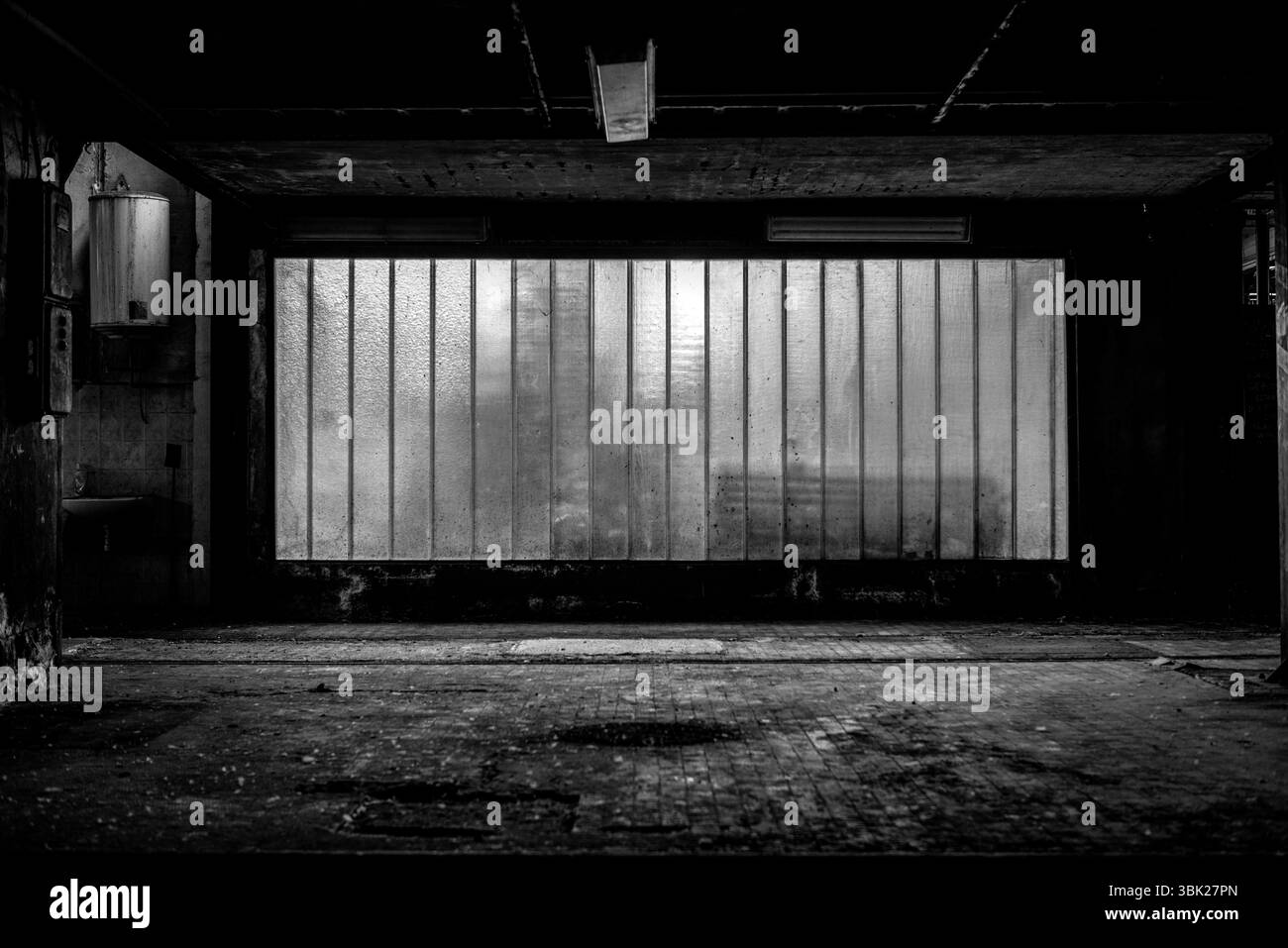 Room with large windows Black and White Stock Photos & Images - Alamy