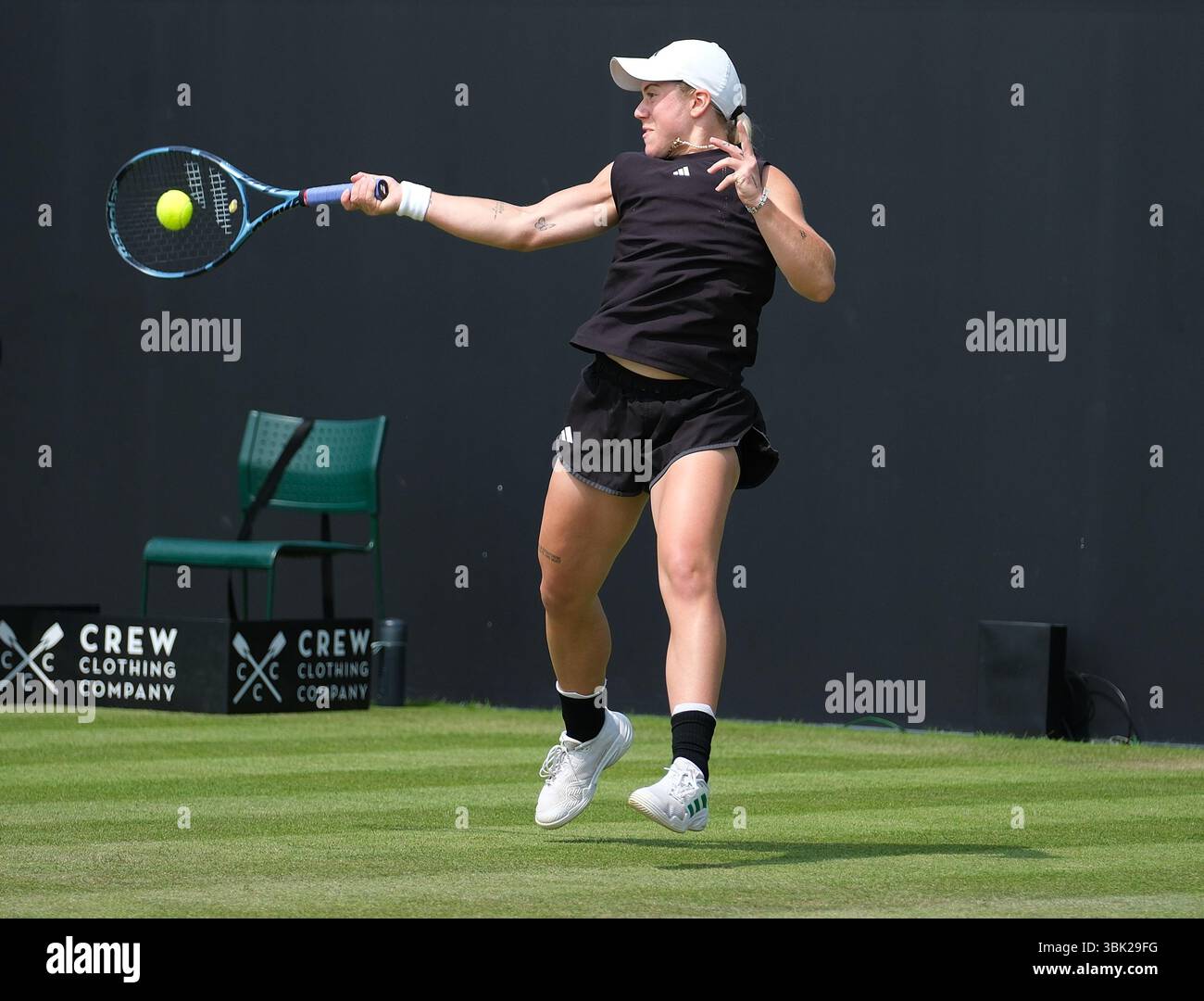 Nottingham, UK. 17th June, 2025. Sonay Kartal plays against Leolia ...
