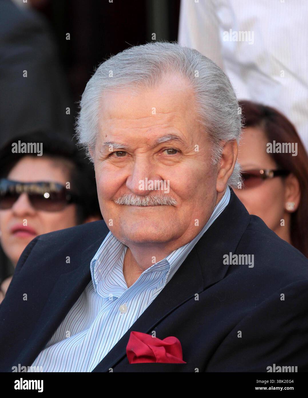 Jennifer anistons father hi-res stock photography and images - Alamy