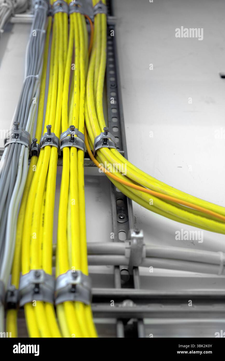 Clean industrial cables on the wall hi-res stock photography and images ...