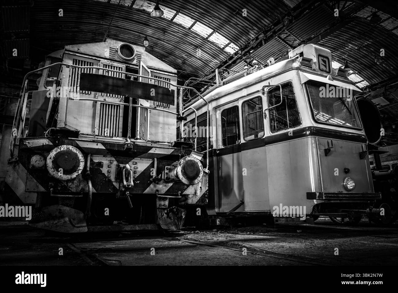 Old steam locomotive in garage hi-res stock photography and images - Alamy