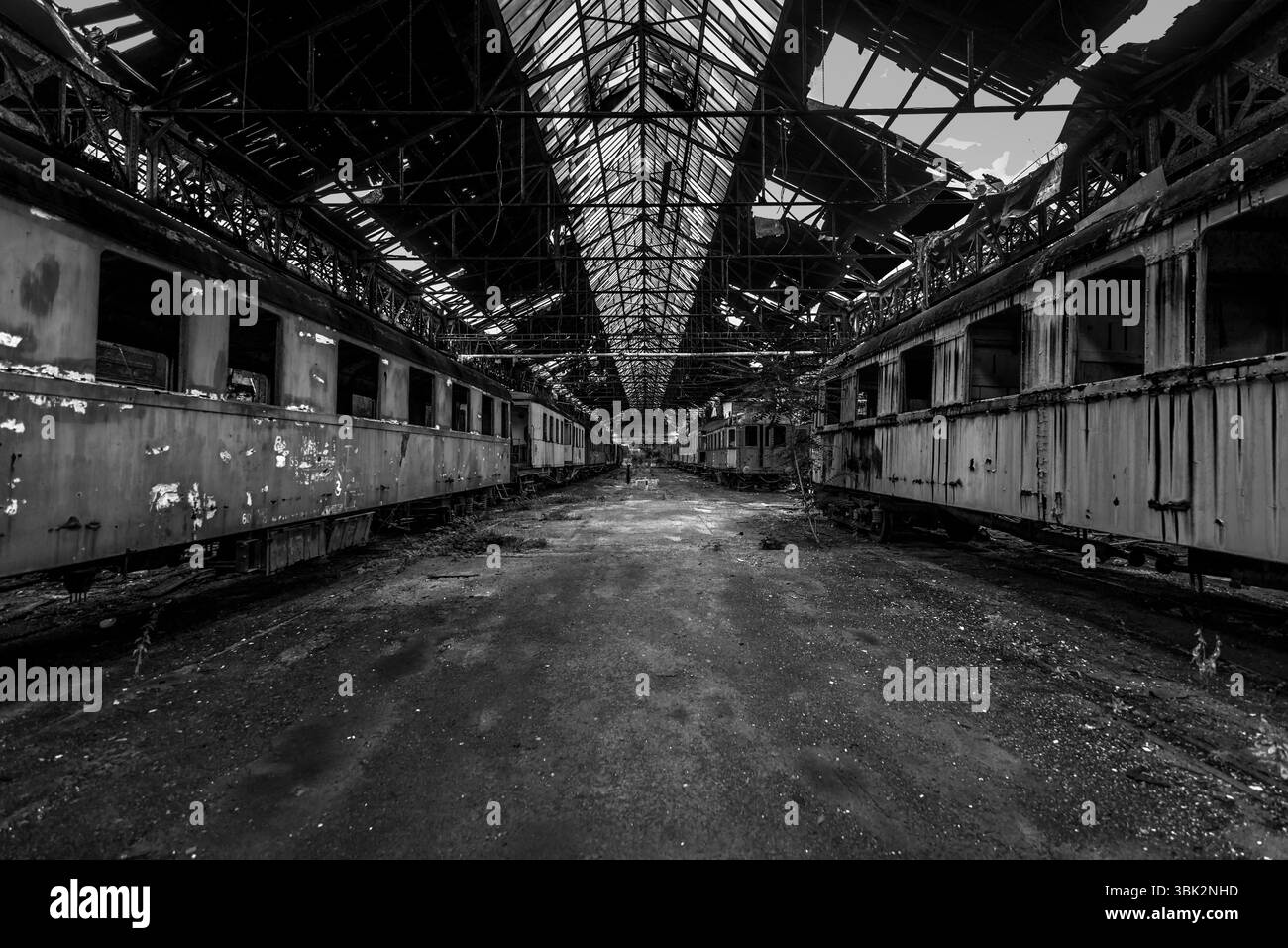 Trains depot Black and White Stock Photos & Images - Alamy