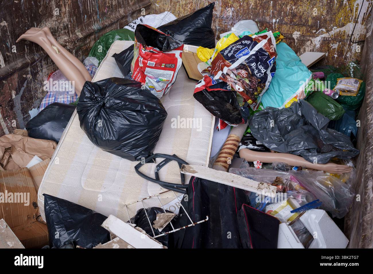 Smugglers way recycling centre hi-res stock photography and images - Alamy