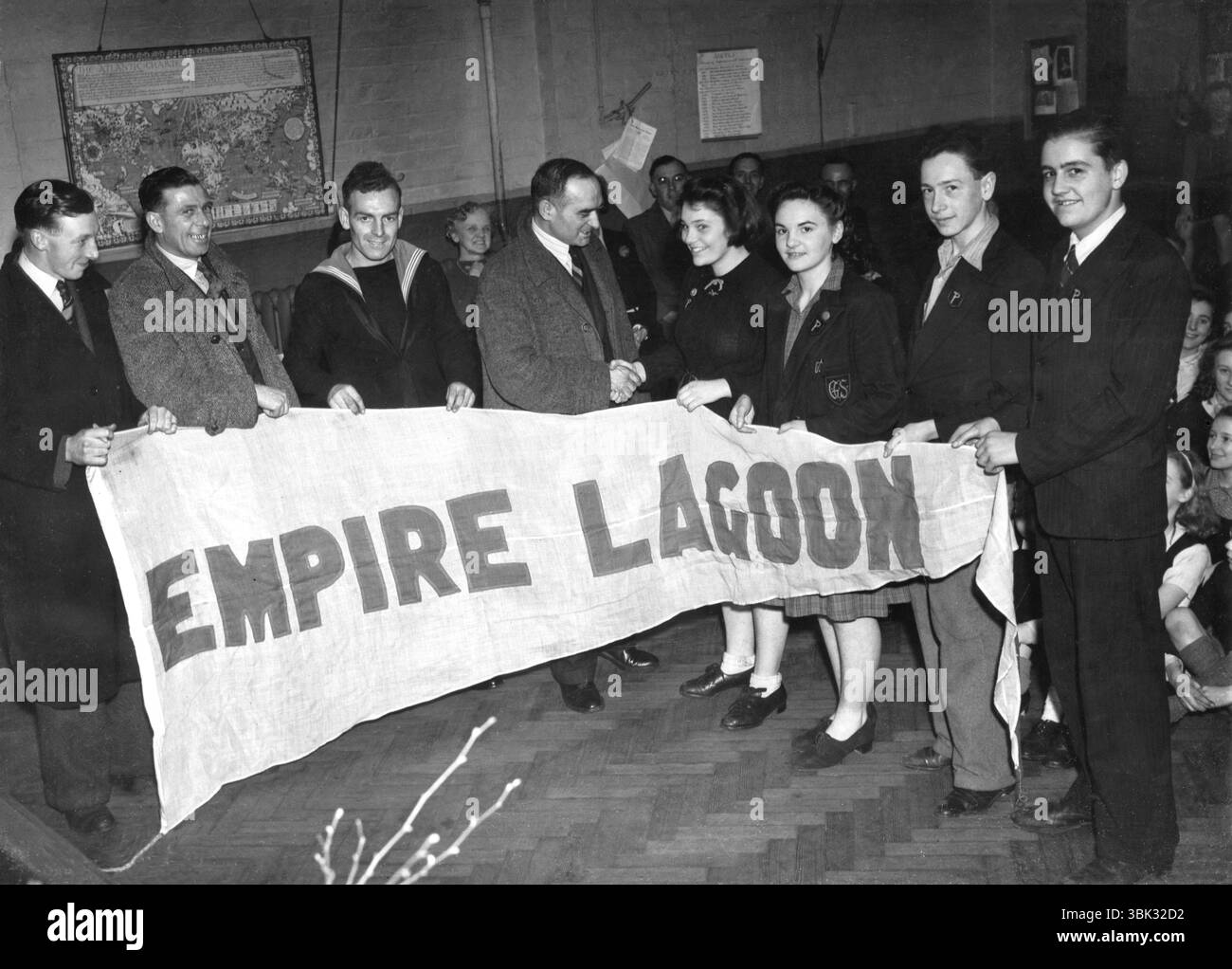 London. England. 1943 – Captain S.B. Walker of the British merchant ...