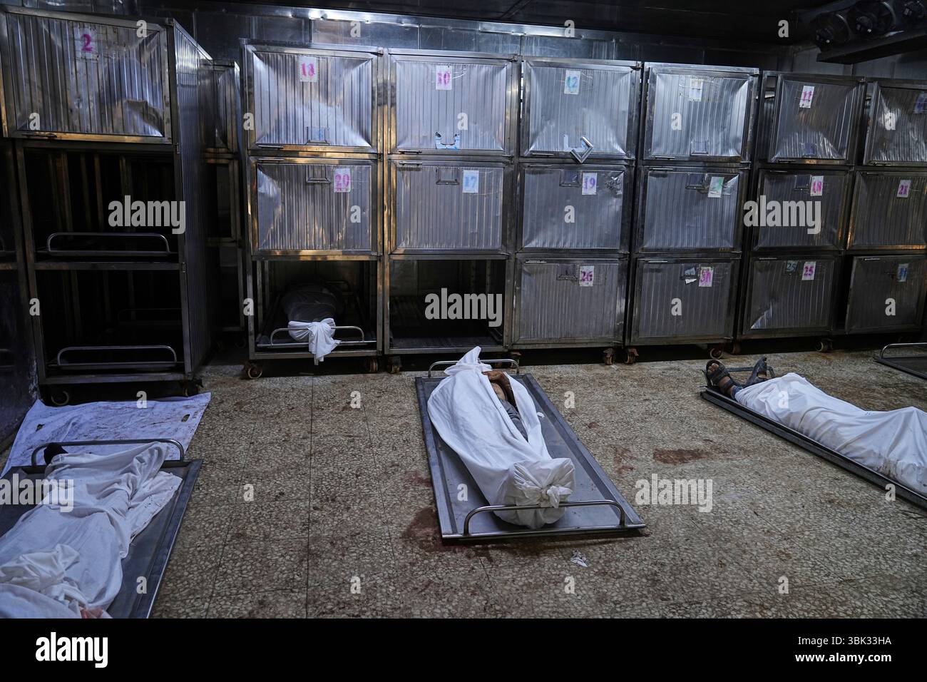 Bodies of Palestinians killed while heading to an aid distribution hub ...