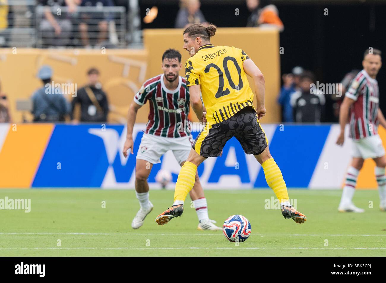 East Rutherford, New Jersey, USA. 17th June, 2025. Marcel Sabitzer (20 ...