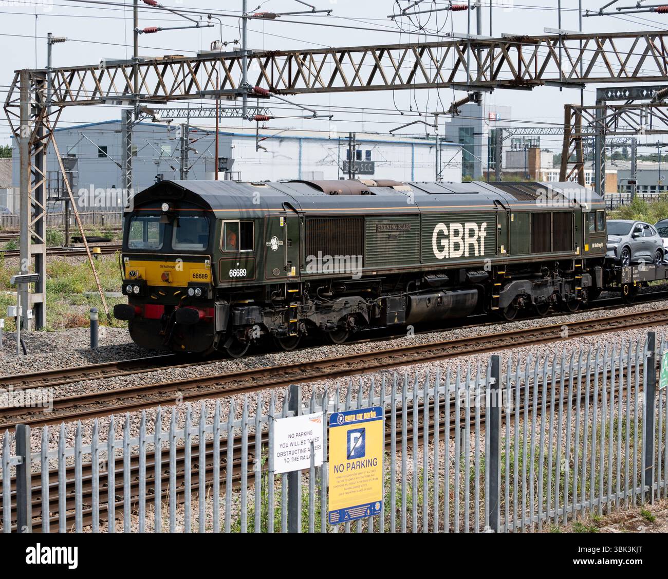 GBRf class 66 diesel locomotive No. 66689 "Evening Star" pulling a Ford ...