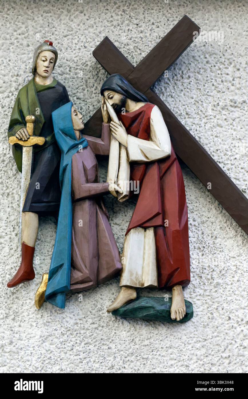 Way of the cross. 6th Station: Veronica wipes the face of Jesus. Saint ...