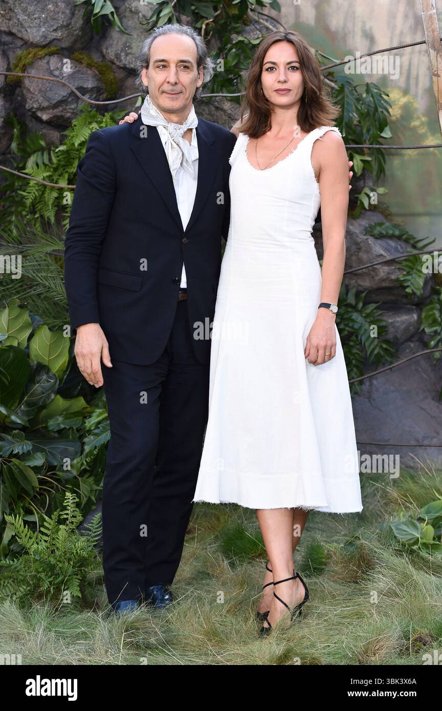 Alexandre Desplat mit Tochter Antonia Desplat bei der Weltpremiere des ...