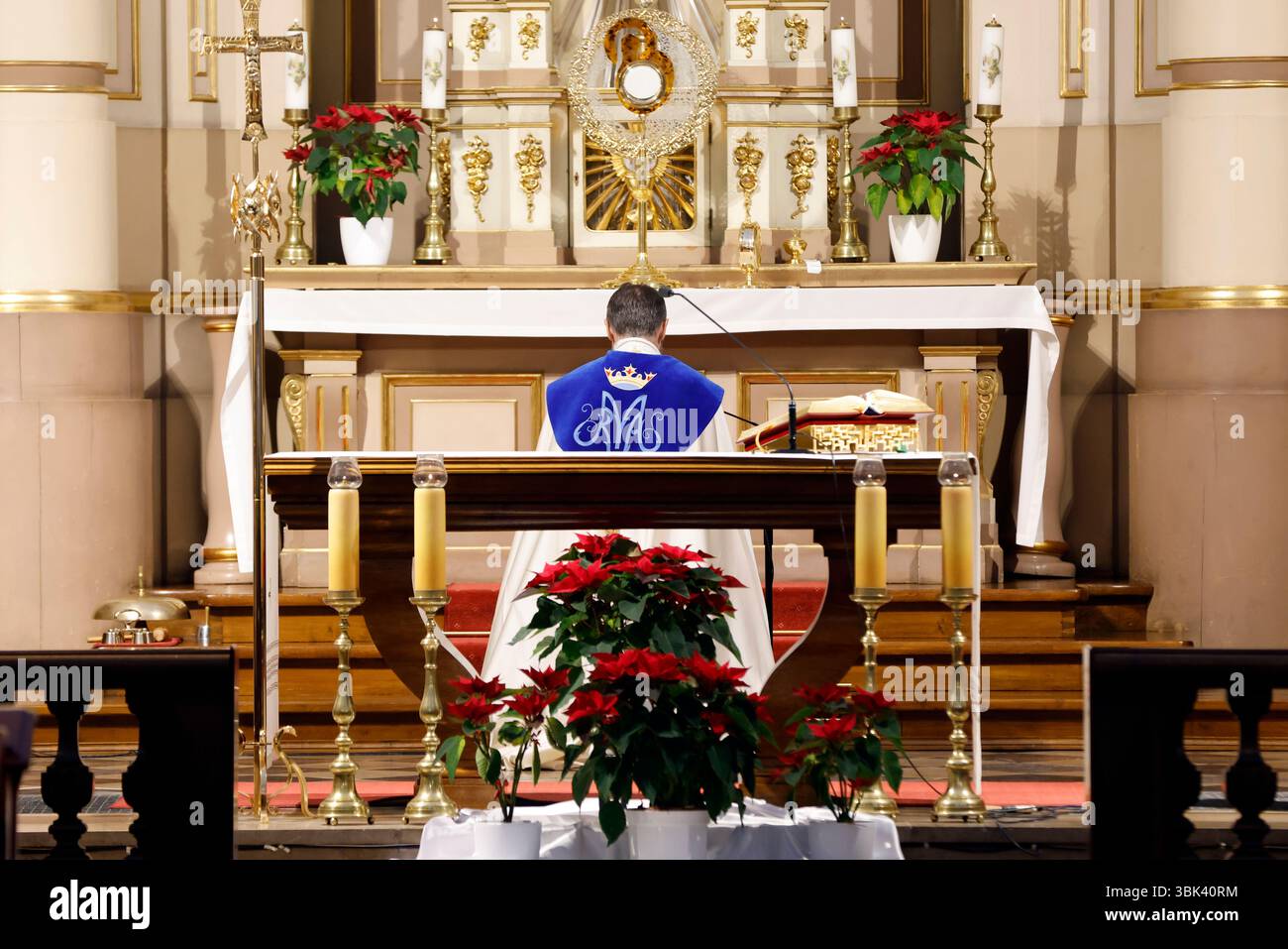 Eucharist (Blessed Sacrament) inside the Monstrance (Ostensory ...