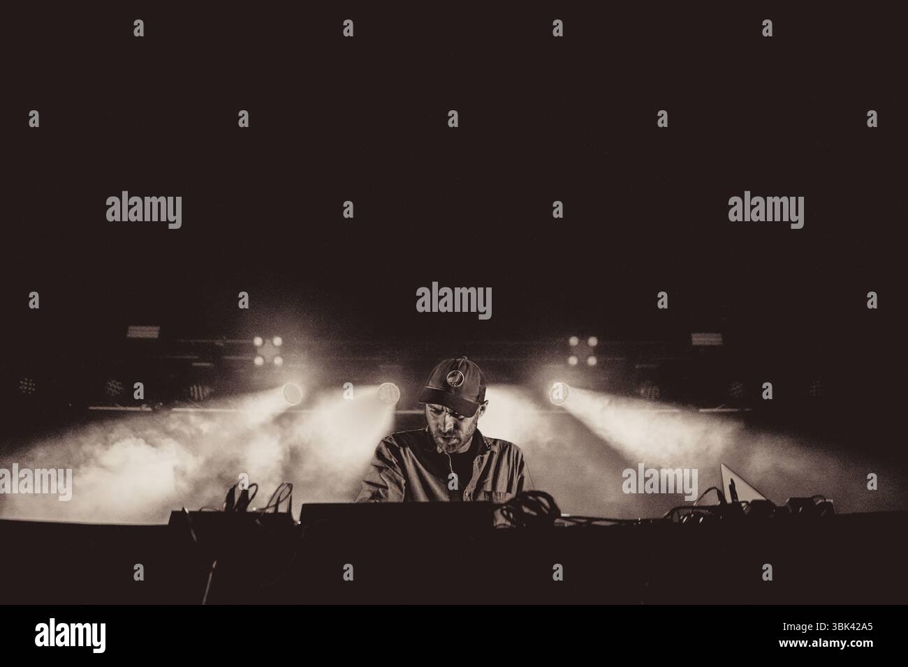 Container stage hi-res stock photography and images - Alamy