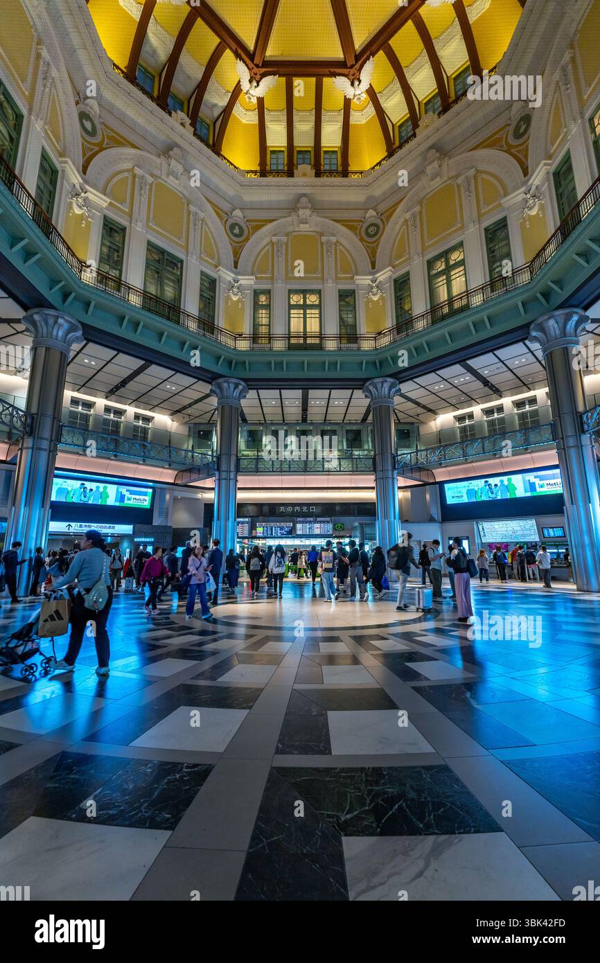 The elaborate interior of Tokyo Station south exit concourse, Japan ...