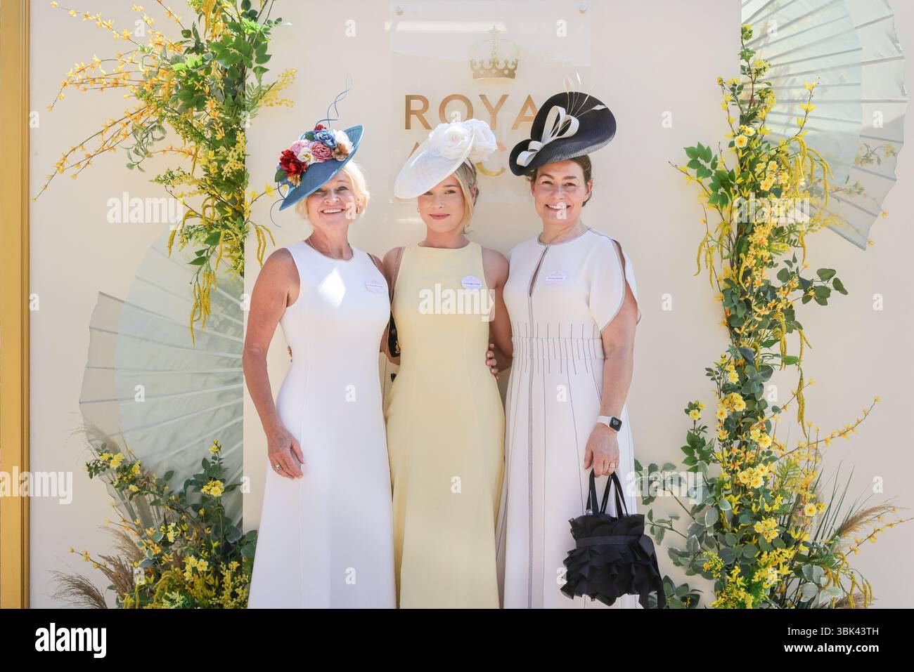 Ascot, Berkshire, UK. 18th June, 2025. Racegoers and celebrities pose, mingle and enjoy the ...