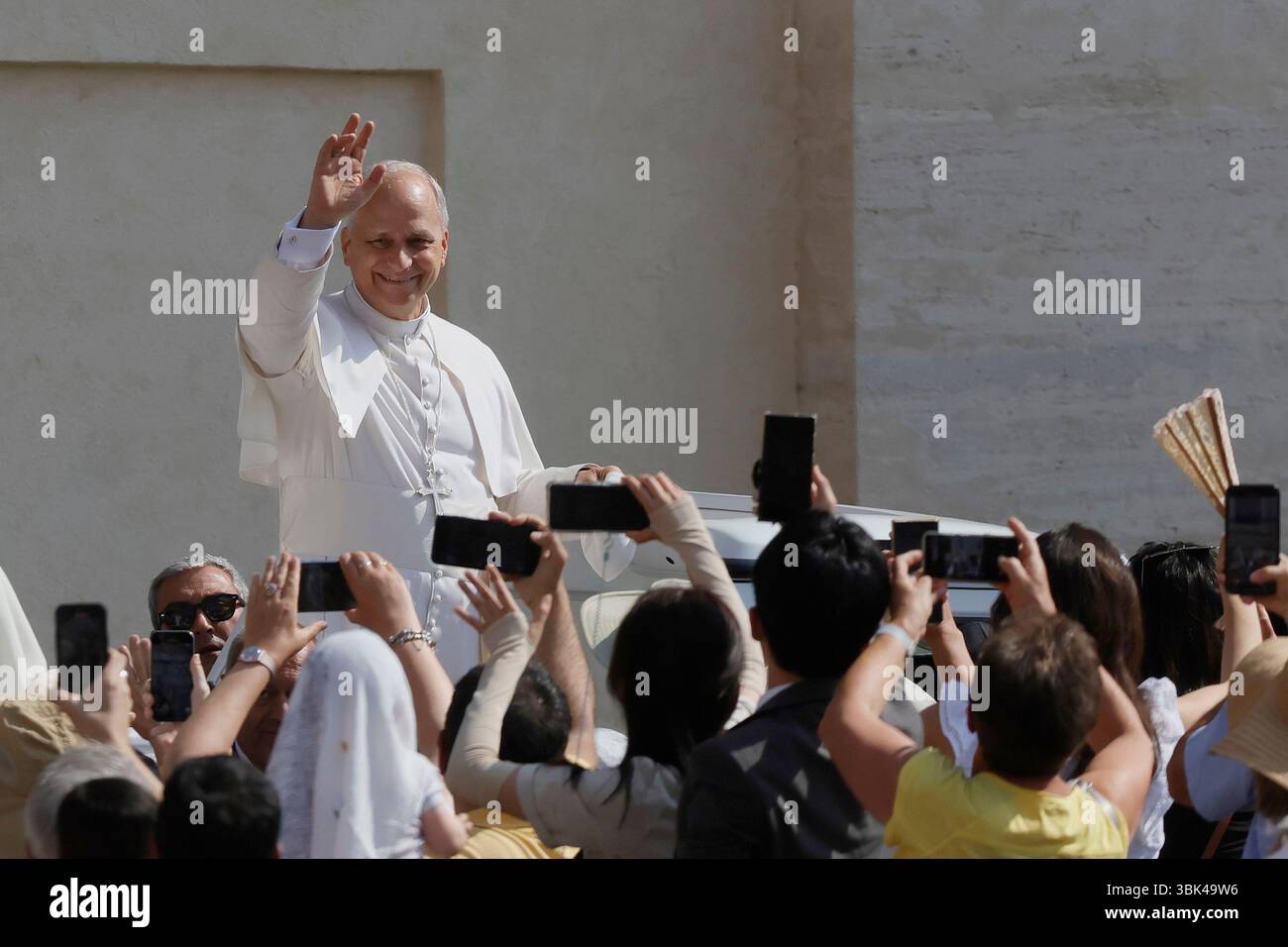 Roma, Italia. 18th June, 2025. General Audience Pope Lion XIV blessing ...