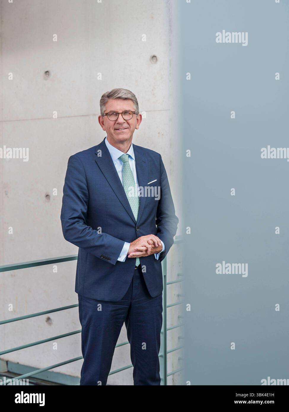Kulturstaatsminister Wolfram Weimer aufgenommen im Kanzleramt in Berlin ...