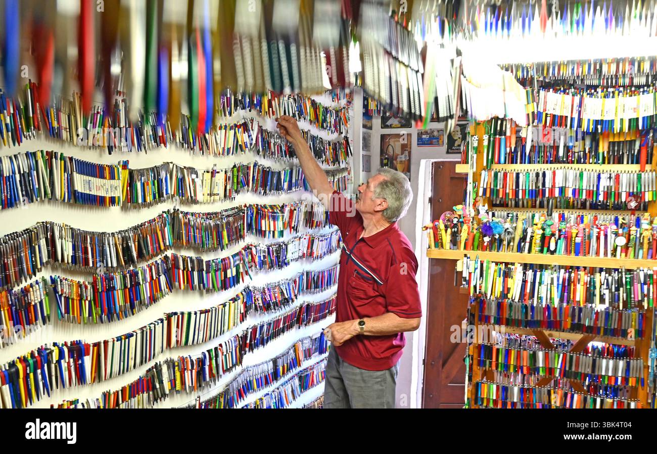18 June 2025, Saxony-Anhalt, Roßla: Klaus Kuhnhold stands in his garage ...