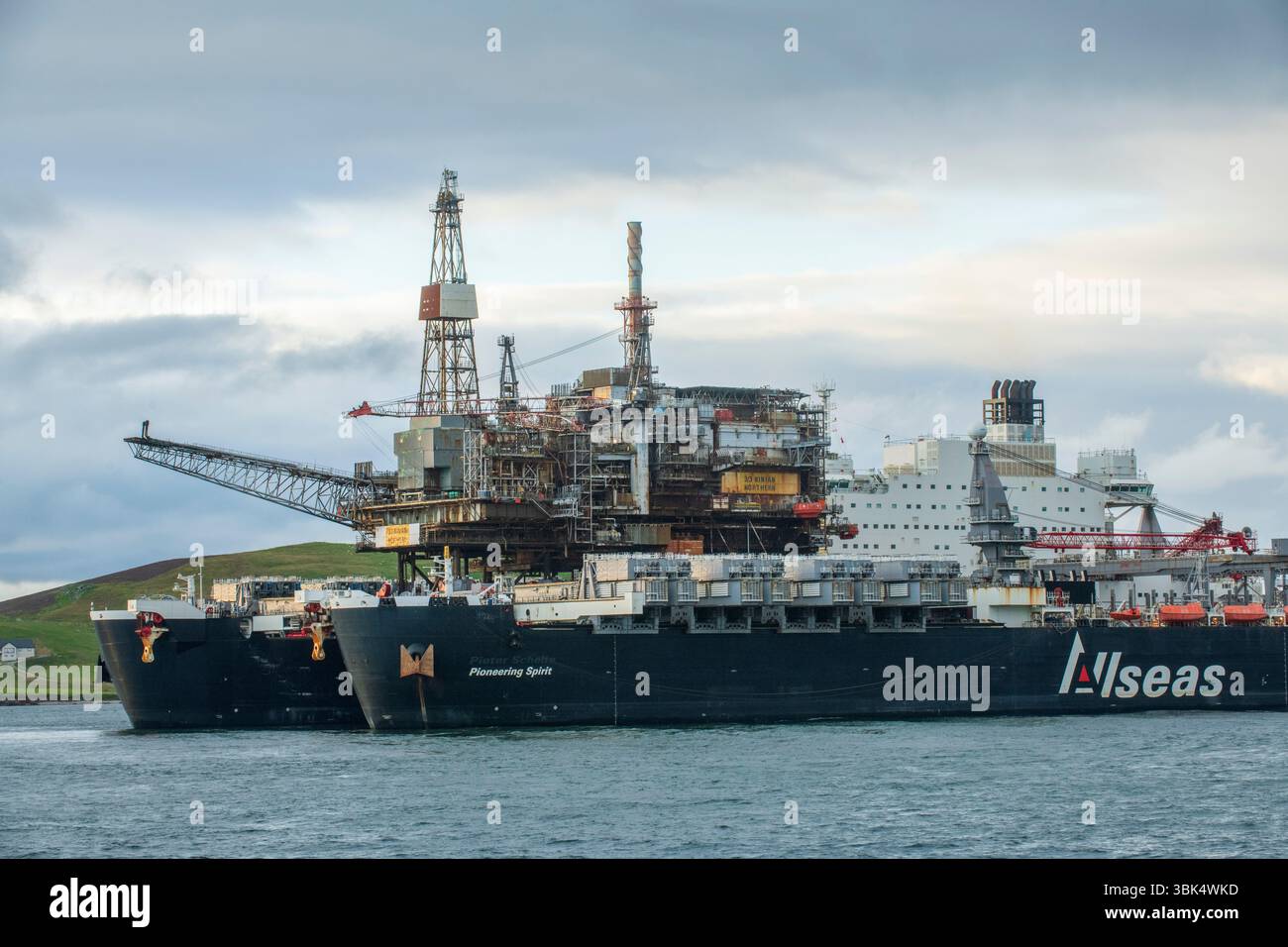 The massive Pioneering Spirit vessel arrives at Dales Voe in Shetland ...
