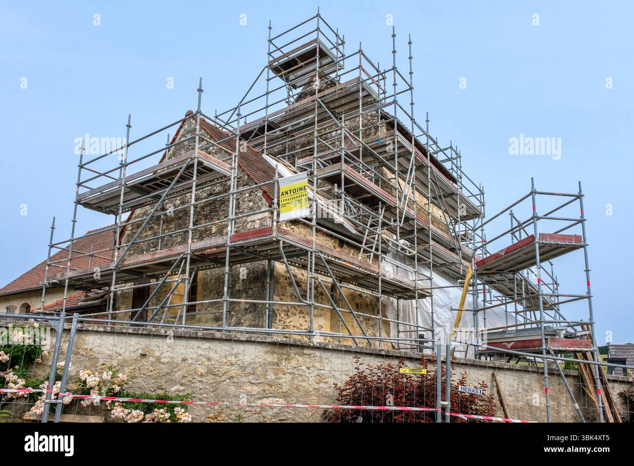 Renovating and restoring heritage buildings requires careful attention to the original materials ...