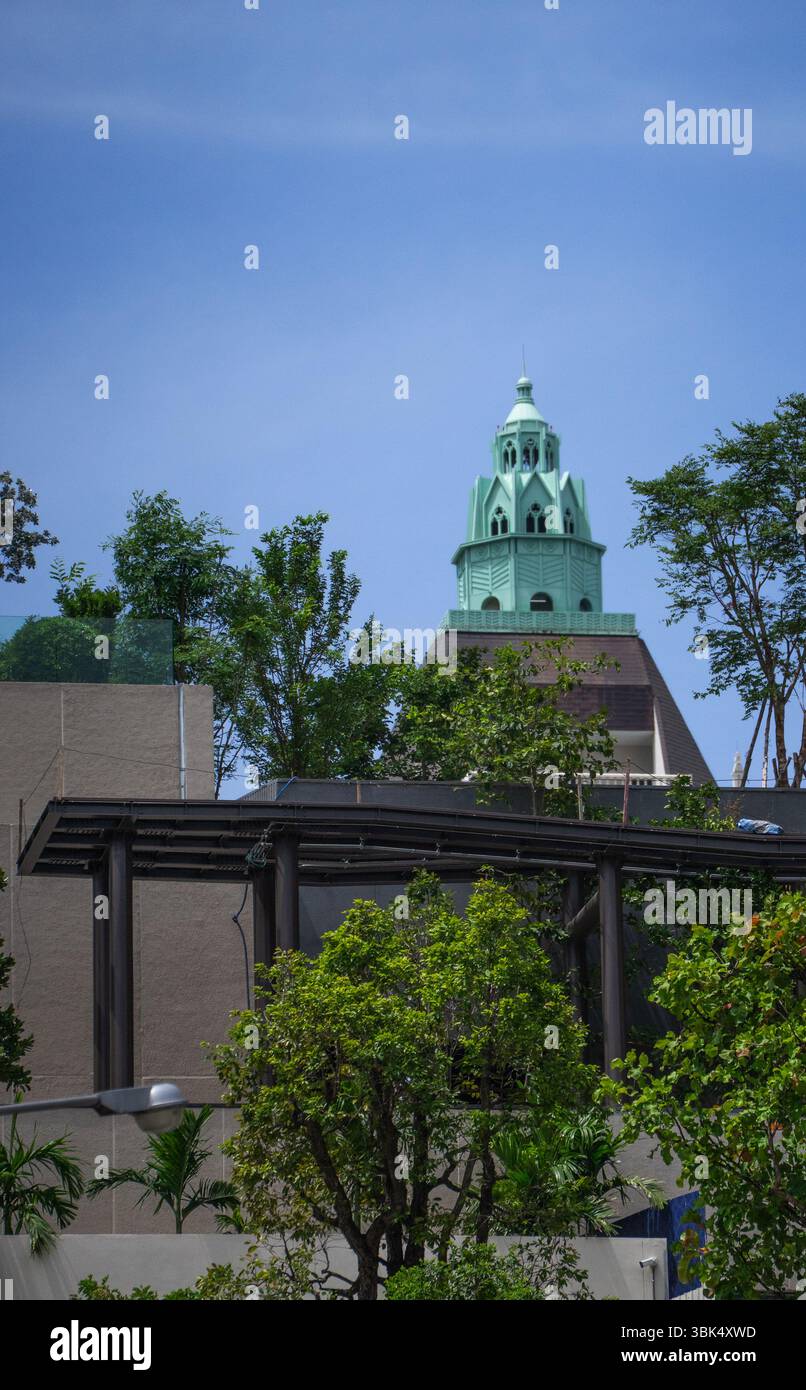 Traditional thai buildings hi-res stock photography and images - Alamy