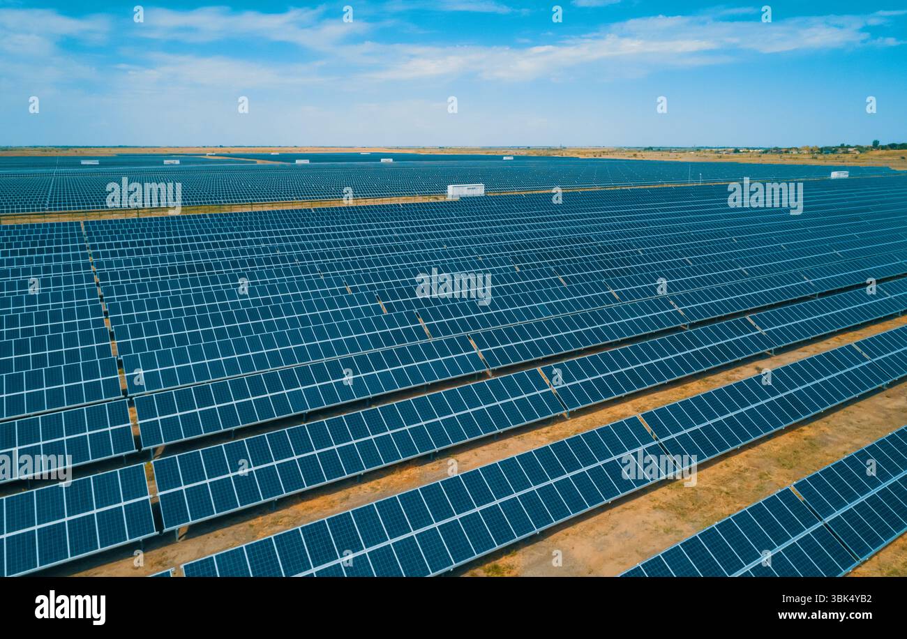 Vast solar farm in clear hi-res stock photography and images - Alamy