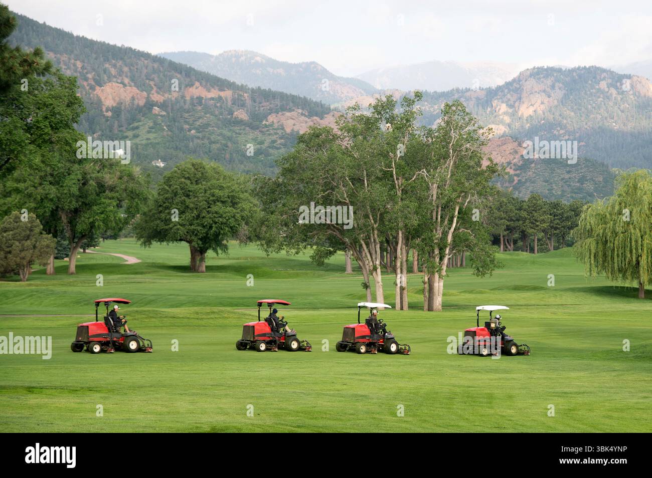 Colorado Springs, Colorado, USA. 17th June, 2025. US Senior Open Course ...