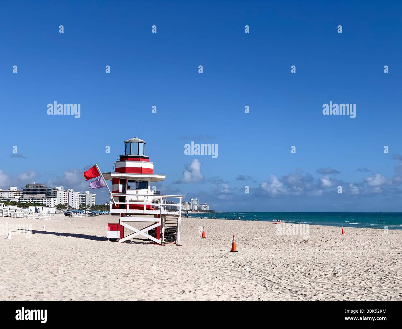 Miami beach life guard stands hi-res stock photography and images - Alamy