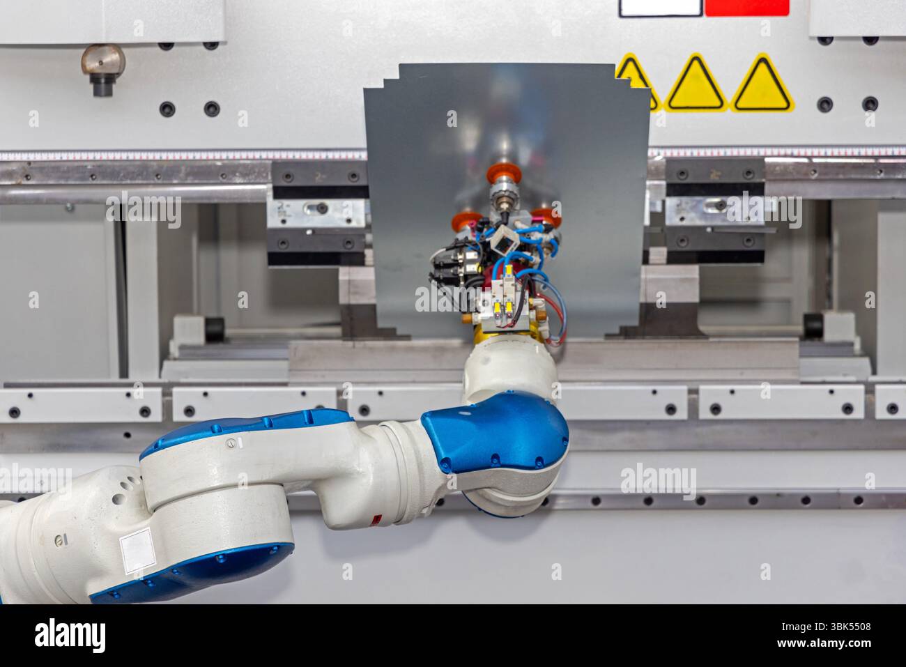 Automatic metal bending robot press hi-res stock photography and images ...