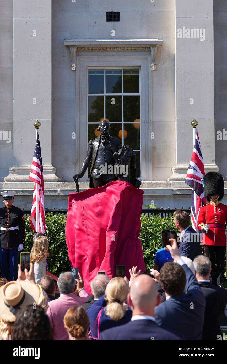 The statue is unveiled by Governor of Virginia Glenn Youngkin and First ...