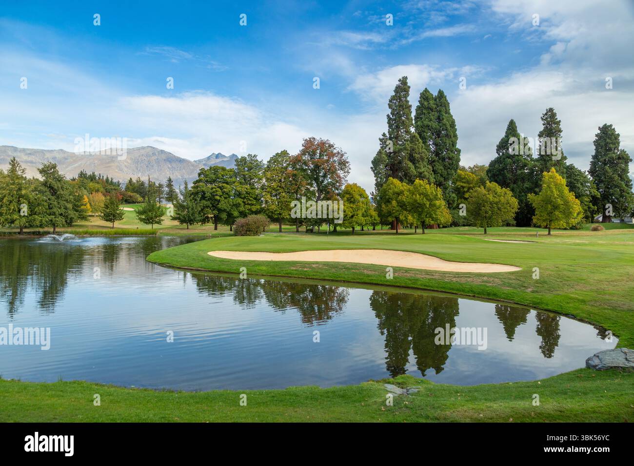Hole 13R on the Remarkables Course Millbrook Golf Resort near ...
