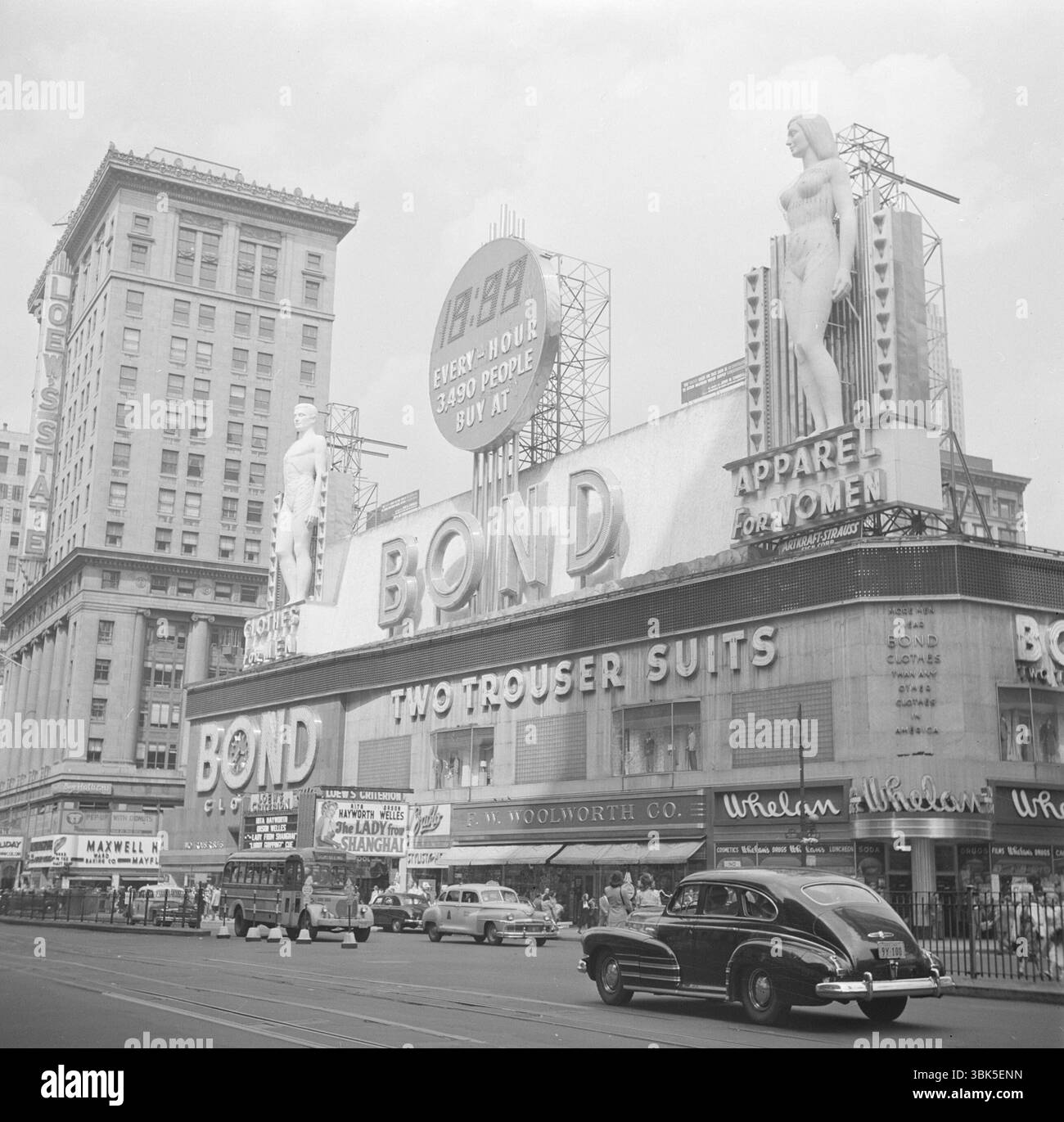 Bond Clothing Store in Times Square, looking towards Broadway with car ...