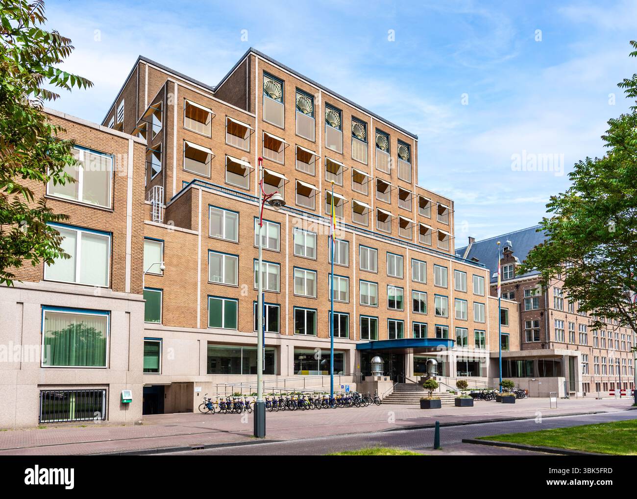 Entrance of the Shell Campus, head office of Shell Nederland in The ...