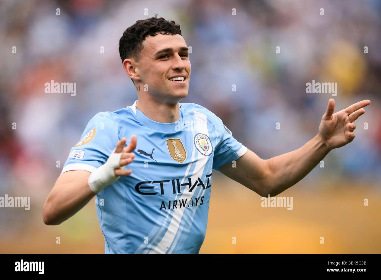 Phil Foden of Manchester City FC celebrates after scoring the opening ...