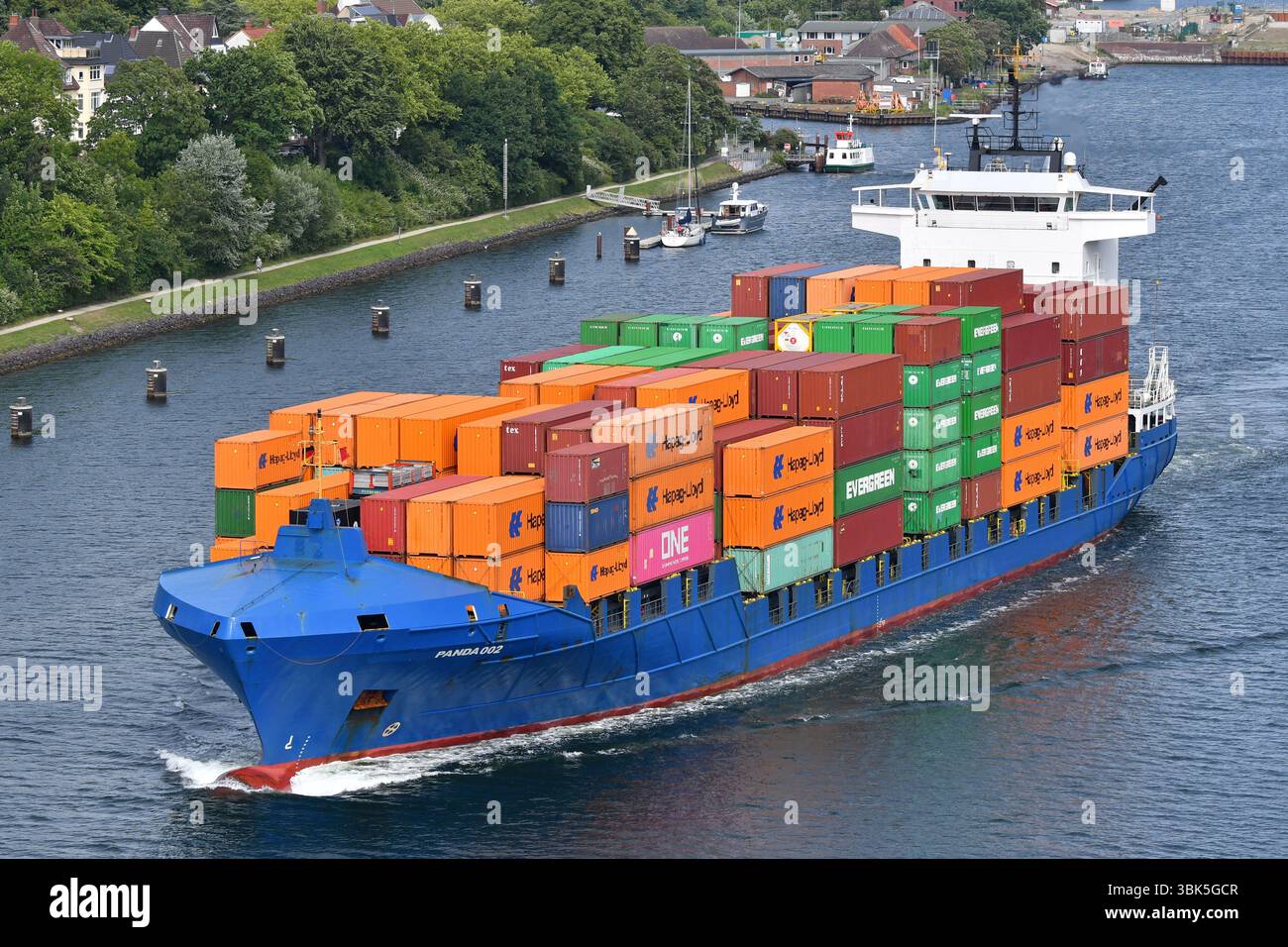 Tailwind panda 002 hi-res stock photography and images - Alamy