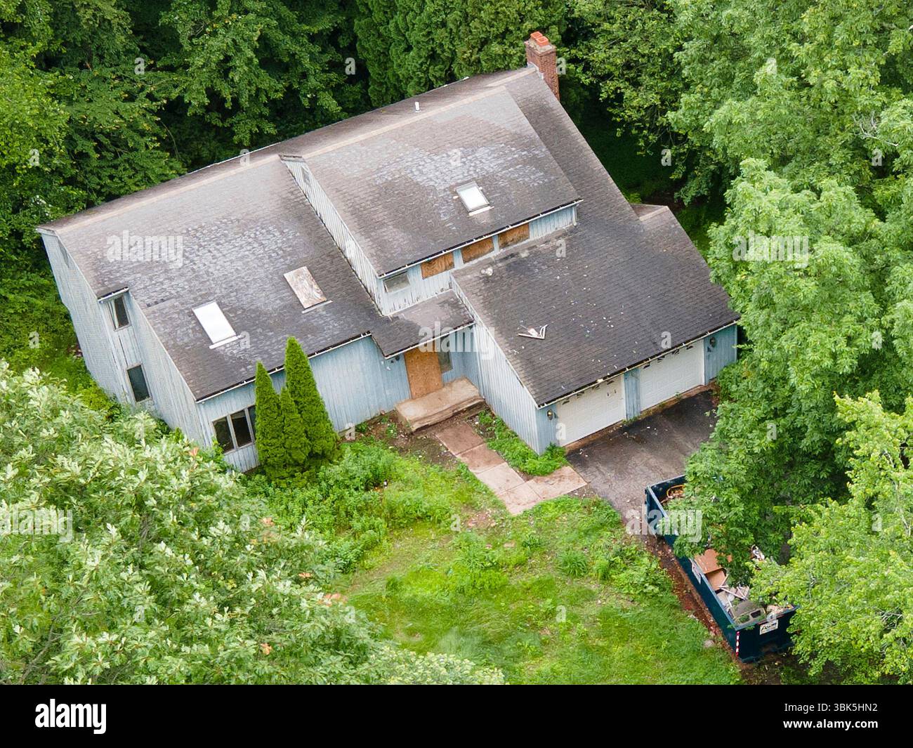This aerial photo taken June 17, 2025, in Glastonbury, Conn. shows the ...