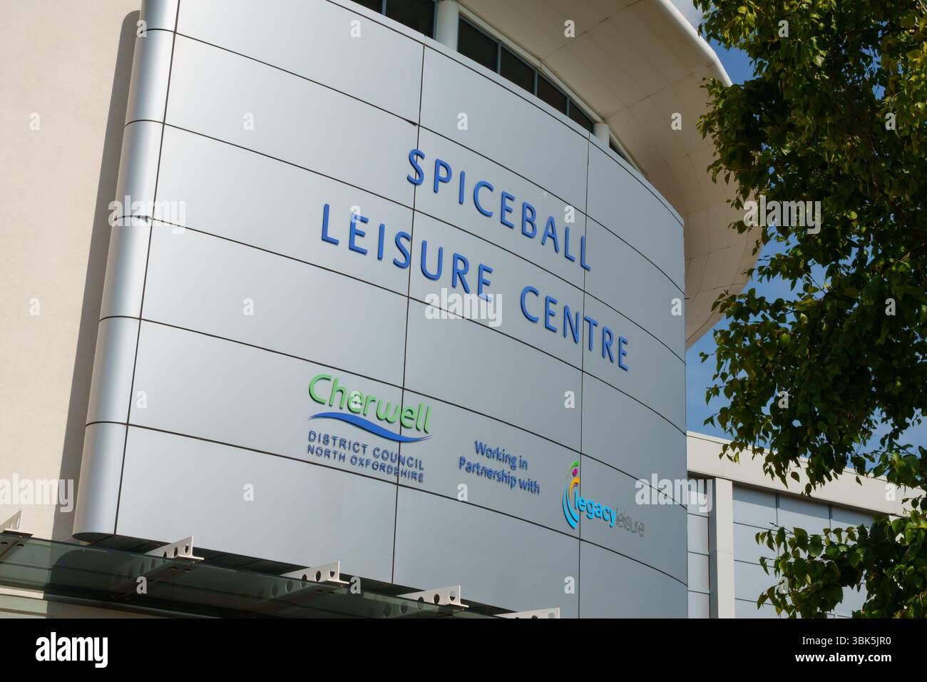 Spiceball Leisure Centre, Banbury, Oxfordshire, England Stock Photo - Alamy