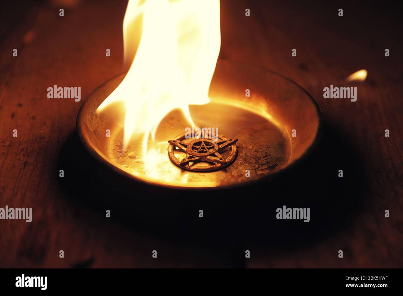 Satanic pentagram on red hi-res stock photography and images - Alamy