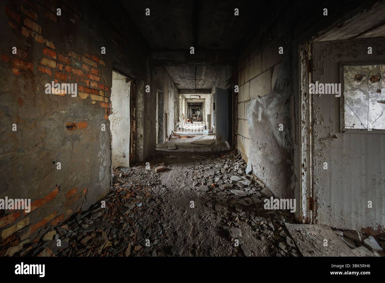 Abandoned corridor in Pripyat Hospital, Chernobyl Exclusion Zone 2019 ...